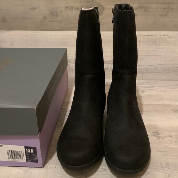 Aravon | Shoes | Aravon Black Mid Rise Boot | Poshmark